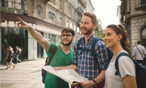 Tour Guide dan Perannya dalam Melestarikan Budaya Lokal